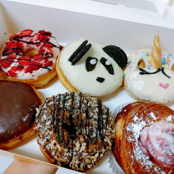 California Donuts - Takeout & Delivery - 5651 Photos & 2799 Reviews ...