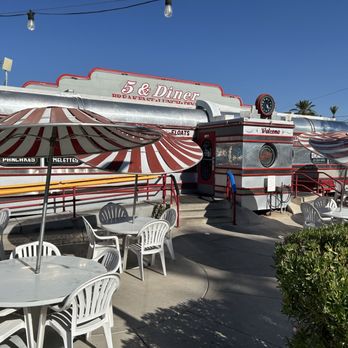 5 & DINER - Updated January 2025 - 532 Photos & 571 Reviews - 5220 N ...