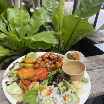 YUKO KITCHEN MIRACLE MILE - Updated August 2024 - 2358 Photos & 1970 ...