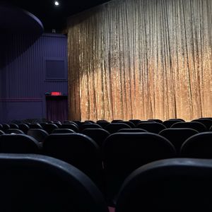 APPLE CINEMAS GREECE RIDGE MALL - Updated October 2025 - 15 Photos ...