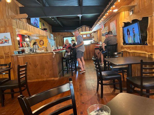 RED DOG BAR / BISTRO - Updated August 2025 - 27 Photos & 44 Reviews ...