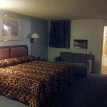 ROYAL INN - Updated October 2025 - 20 Photos & 32 Reviews - 1829 S ...