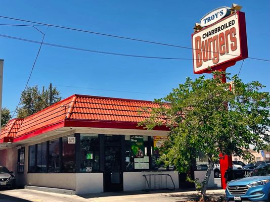 Troy’s Burgers - Reserve Now - Burgers - Updated June 2025 - 164 Photos ...