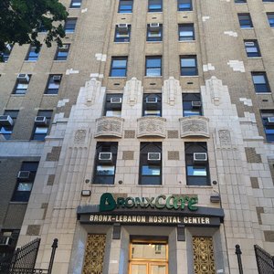 JAMES J PETERS VA MEDICAL CENTER - Updated April 2025 - 130 W ...