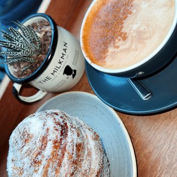 THE MILKMAN - 97 Photos & 90 Reviews - 7 Cockburn Street, Edinburgh ...