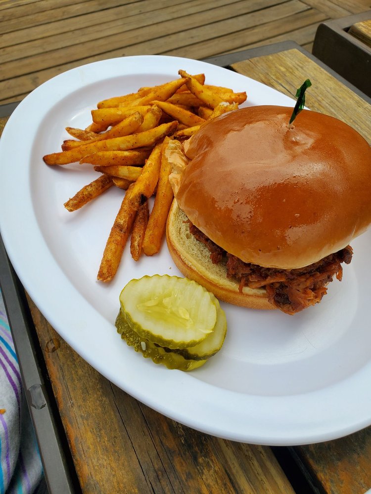 BUGABOO’S BAR AND GRILL - Updated October 2025 - 63 Photos & 113 ...