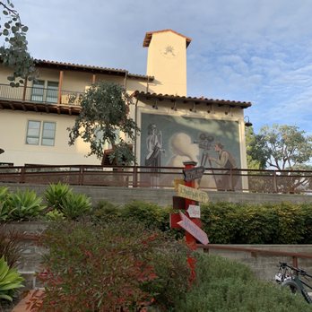 VROMAN’S BOOKSTORE - Updated May 2024 - 1087 Photos & 843 Reviews - 695 ...