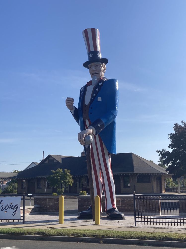 WORLD’S TALLEST UNCLE SAM - 120 White St, Danbury, Connecticut ...