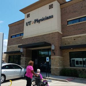 ALAN RECHTER, MD - Updated July 2025 - 22 Reviews - 18885 Katy Fwy ...