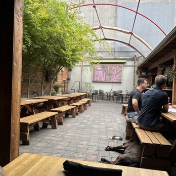 PRODUCE ROW CAFÉ - Updated December 2025 - 358 Photos & 558 Reviews ...