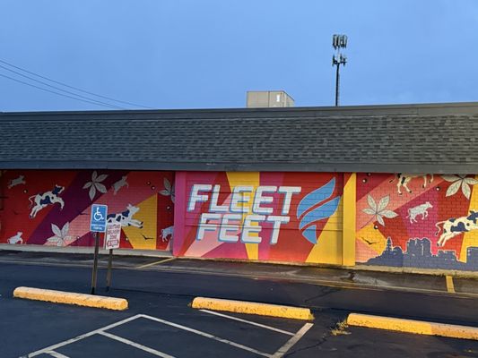 FLEET FEET - Updated October 2025 - 45 Photos & 65 Reviews - 1344 W ...