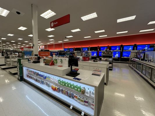 TARGET - Updated October 2025 - 32 Photos & 14 Reviews - 335 Washington ...