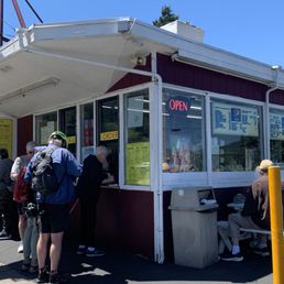 EAST WIND DRIVE-IN - Updated November 2024 - 326 Photos & 372 Reviews ...