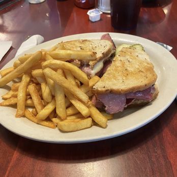 ACROPOL FAMILY RESTAURANT - Updated December 2025 - 104 Photos & 175 ...