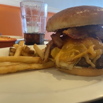 THE HUNGRY MULE - Updated June 2024 - 229 Photos & 317 Reviews - 463 S ...