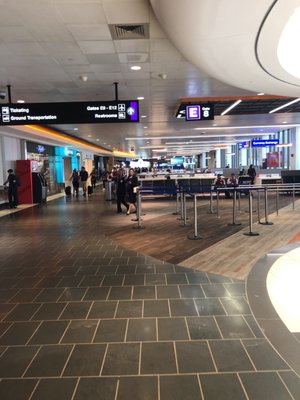 BOSTON LOGAN INTERNATIONAL AIRPORT - TERMINAL E - 46 Photos & 93 ...