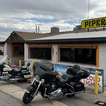 PIPER INN - Updated July 2025 - 351 Photos & 341 Reviews - 2251 S ...