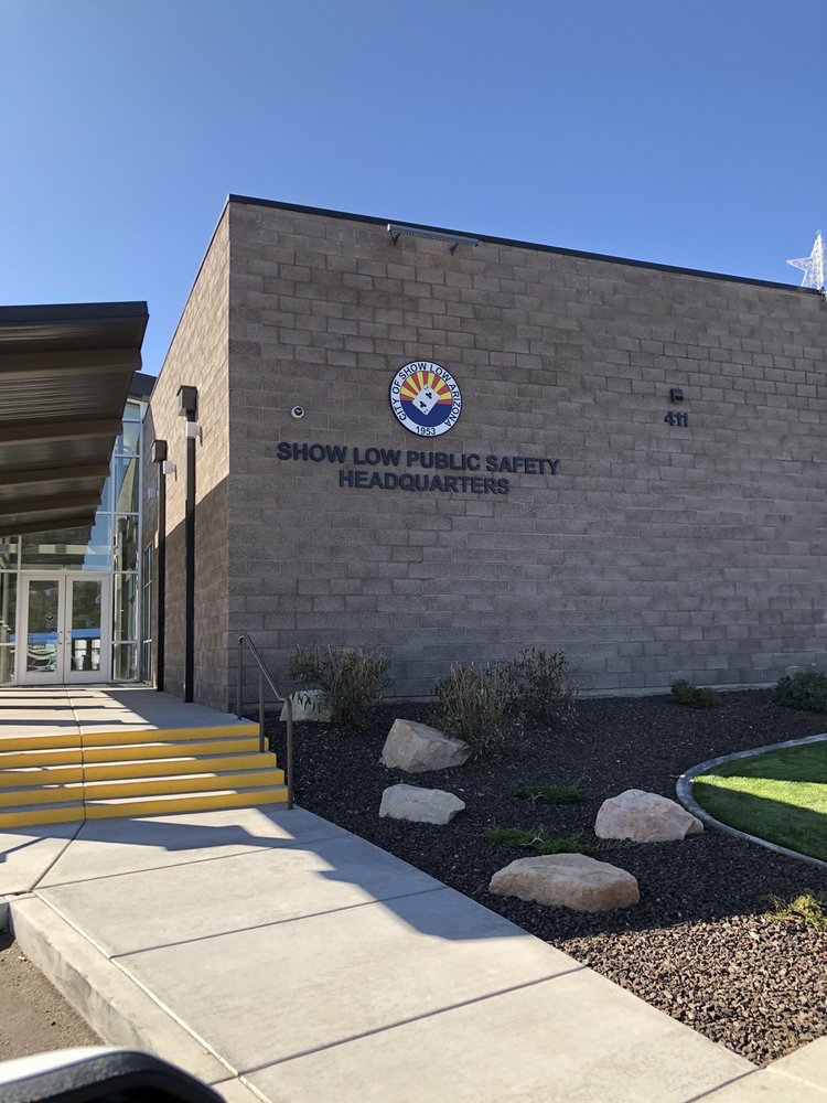 SHOW LOW POLICE DEPARTMENT - Updated January 2026 - 411 E Deuce Of ...