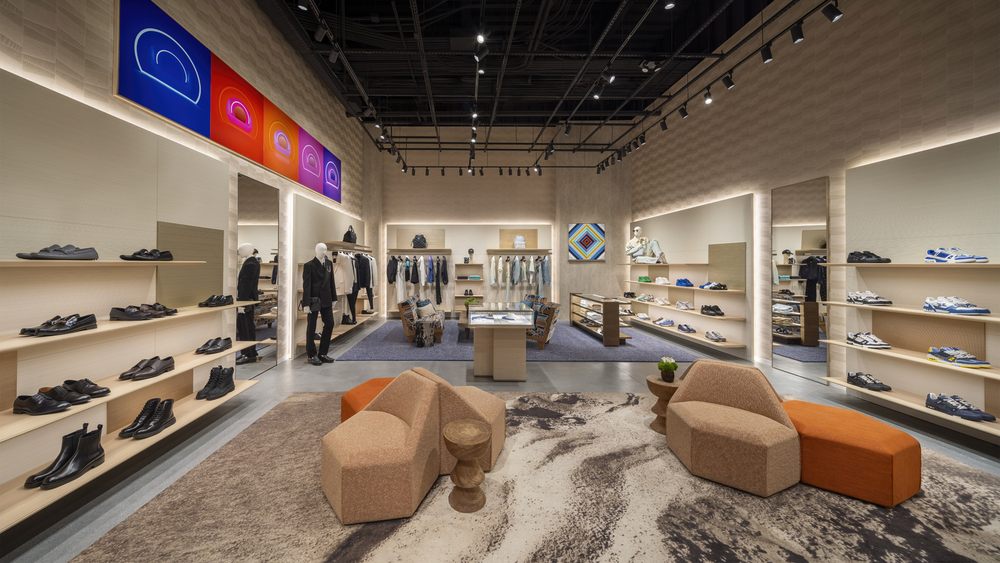 LOUIS VUITTON CITY CENTER MEN’S - Updated April 2025 - 3720 Las Vegas ...