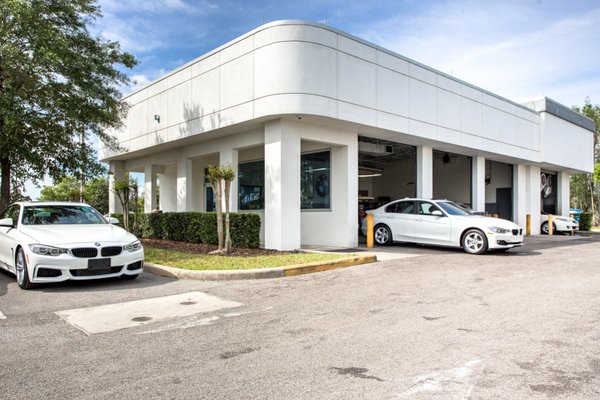 FIELDS BMW OF SOUTH ORLANDO - Updated November 2025 - 97 Photos & 153 ...