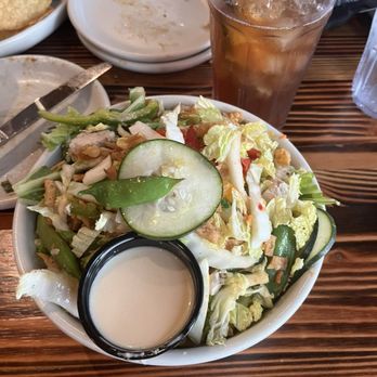 BARNYARD CRAFTHOUSE & EATERY - Updated December 2025 - 431 Photos & 469 ...