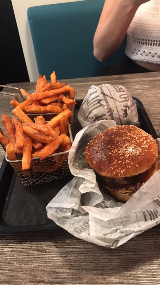 EXTRA KANDI - Updated September 2025 - 22 rue Biot, Paris, France ...