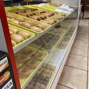 JERRY’S DONUTS - Updated September 2024 - 15 Photos & 59 Reviews ...
