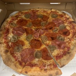 PIZZA TASCIO NKC - Updated January 2026 - 114 Photos & 129 Reviews ...