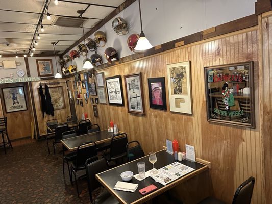 BEACH PUB - Updated October 2025 - 191 Photos & 238 Reviews - 1001 ...