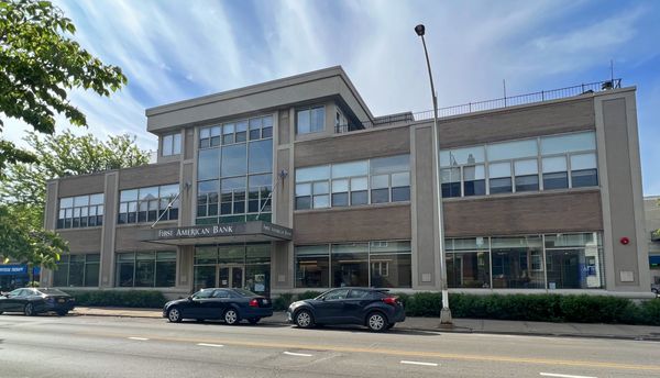 FIRST AMERICAN BANK - Updated November 2025 - 11 Photos & 19 Reviews ...