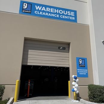 GOODWILL SOCAL RIVERSIDE WAREHOUSE CLEARANCE CENTER - Updated December ...