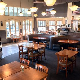 HUGO’S RESTAURANT - Updated January 2026 - 985 Photos & 1526 Reviews ...