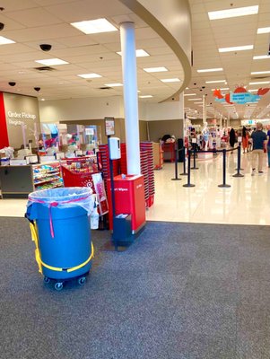 TARGET - Updated January 2025 - 45 Photos & 124 Reviews - 1275 Caroline ...