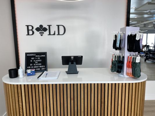 BOLD - Updated July 2025 - 27 Photos & 18 Reviews - 1511 Locust St ...