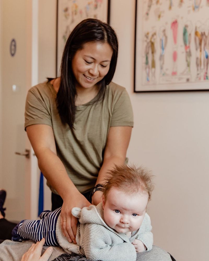 CAEDEN CHAU - Updated January 2025 - 103-2456 Rosewall Crescent ...