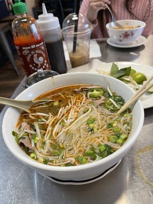 PHO 83 - Updated May 2024 - 257 Photos & 241 Reviews - 615 Pilot House ...