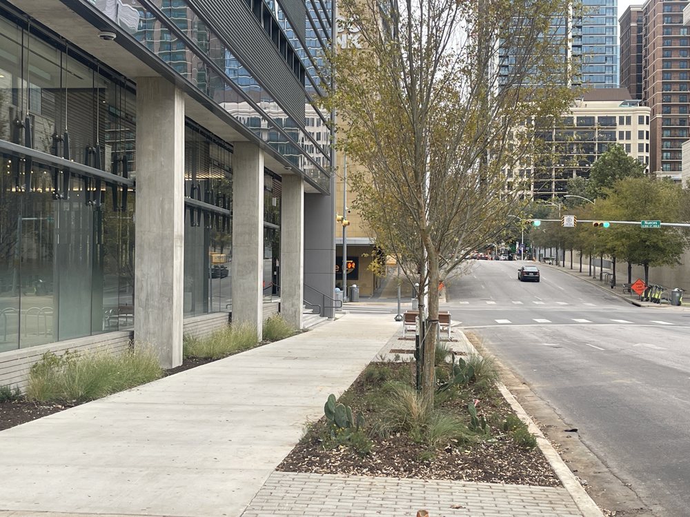 HORIZON BANK - Updated October 2025 - 15 Reviews - 600 W 5th St, Austin ...