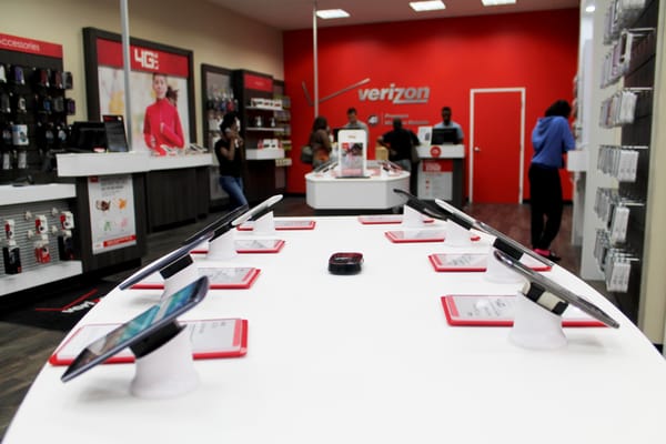 VERIZON - A WIRELESS PREMIUM RETAILER - Updated August 2025 - 10 Photos ...