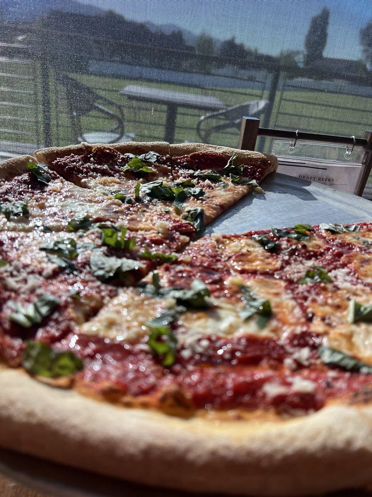 THE DEN 406 - Updated December 2025 - 35 Photos & 35 Reviews - 6995 ...