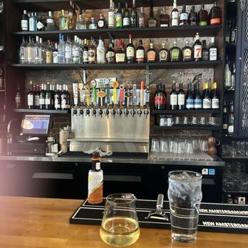 GRIT 2C - Updated December 2025 - 181 Photos & 260 Reviews - 212 S ...