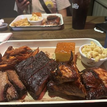 FIREFLY’S BBQ - Updated January 2026 - 561 Photos & 1028 Reviews - 350 ...