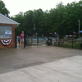 HUNTINGTON HILLS POOL - Updated December 2025 - 6613 Springbrook St ...