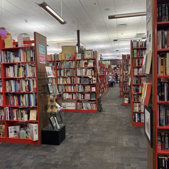 BOOKMANS ENTERTAINMENT EXCHANGE - Updated December 2025 - 161 Photos ...