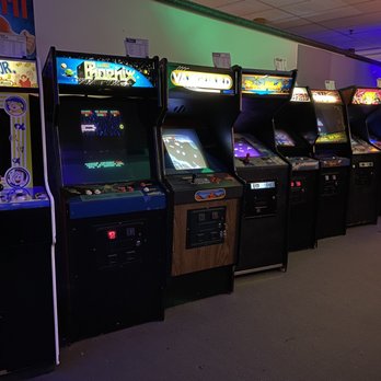 UNDERGROUND RETROCADE - Updated October 2024 - 84 Photos & 72 Reviews ...
