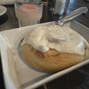 WINDSOR - 1718 Photos & 1743 Reviews - 5223 N Central Ave, Phoenix ...