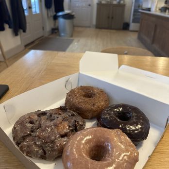 RISE DOUGHNUTS - Updated December 2025 - 66 Photos & 73 Reviews - 28 ...