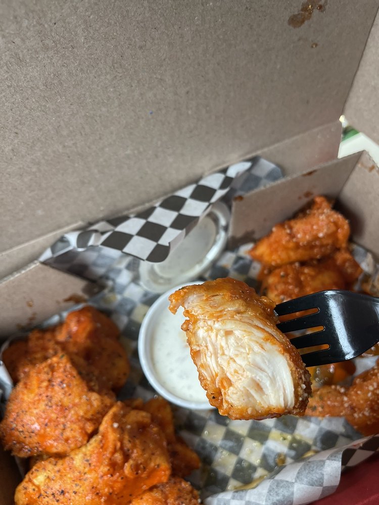 WING SNOB - Updated December 2025 - 10 Photos & 27 Reviews - 30438 ...