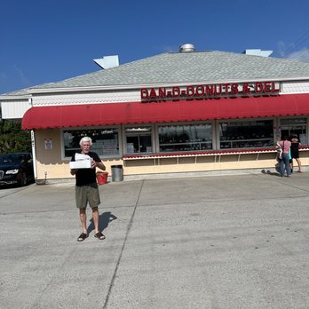 DAN-D-DONUTS & DELI - Updated August 2024 - 94 Photos & 178 Reviews ...