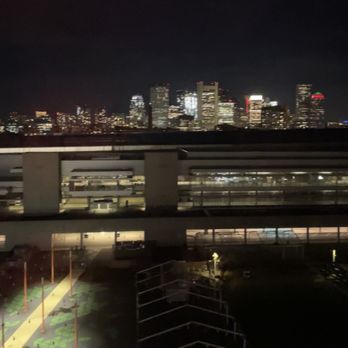 ALOFT BOSTON SEAPORT DISTRICT - Updated May 2024 - 187 Photos & 159 ...