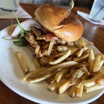 THE SOUTHERN KITCHEN & BAR - Updated January 2025 - 655 Photos & 589 ...